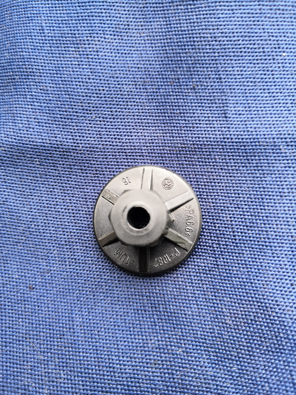 Замена стартера. Ура! Она как новая. — Audi Q7 (1G), 3 л, 2007 года ...