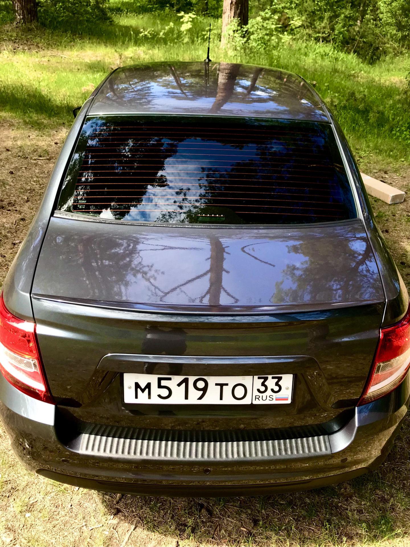 Накладка (Жабо) в проем заднего стекла. — Lada Гранта (2G) FL, 1,6 л ...