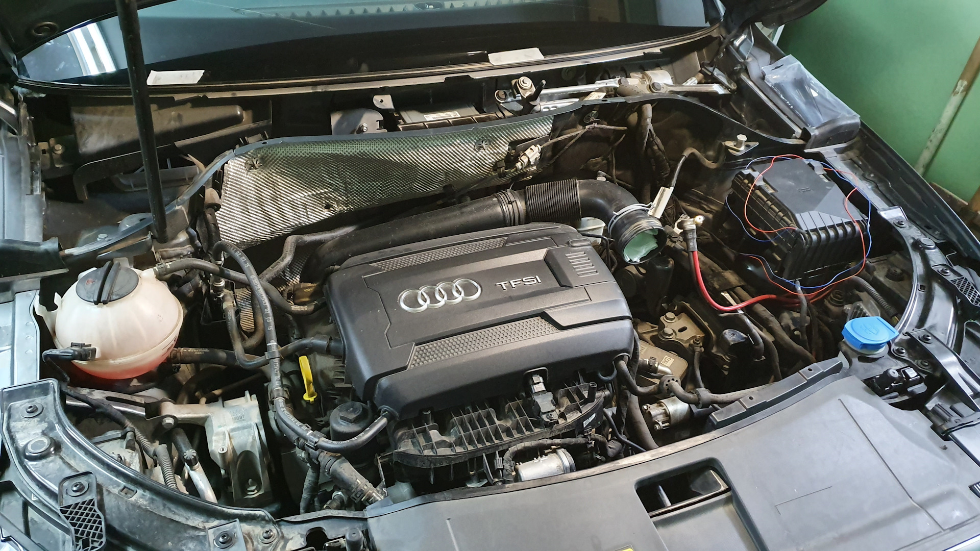 #3 Штатная сигнализация (7AL) — Audi Q3 (1G), 2 л, 2015 года ...