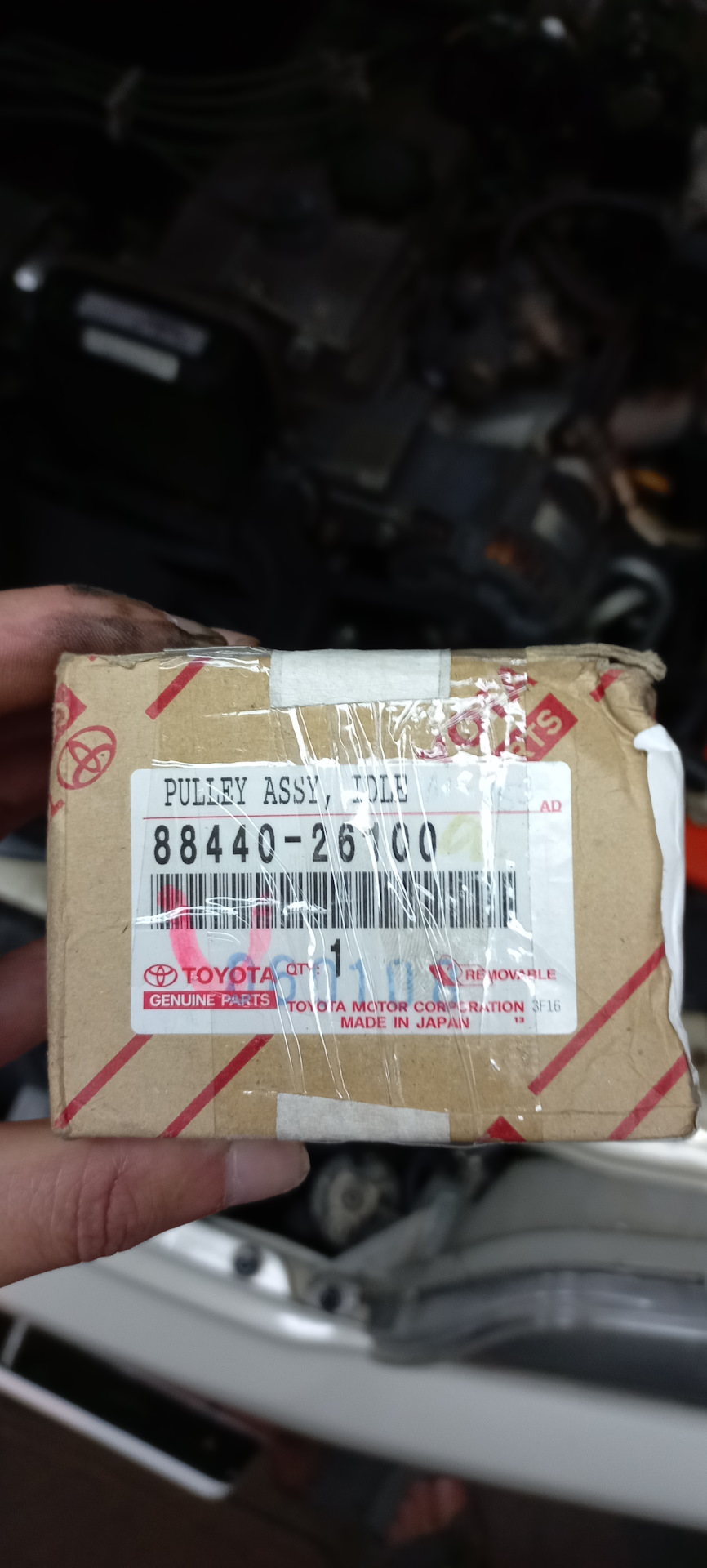 8844026100 РОЛИК НАТЯЖНОЙ РЕМНЯ КОНДИЦИОНЕРА КОМПЛЕКТ. TOYOTA LEXUS ...