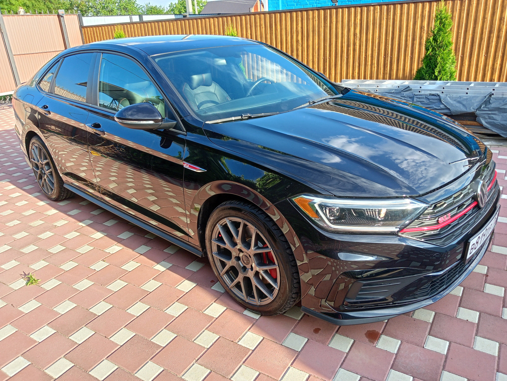 Продан — Volkswagen Jetta VII, 2 л, 2019 года | продажа машины | DRIVE2