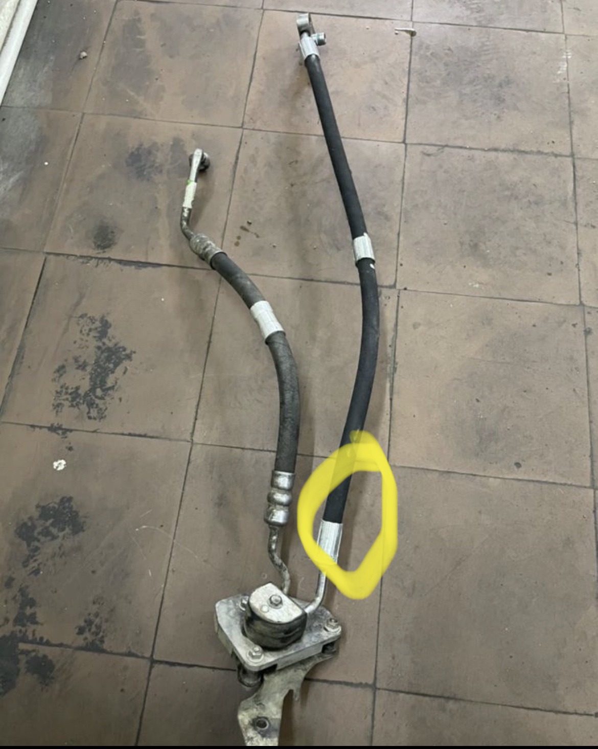 Не мешай машине работать, замена эластичного шланга ГУР — BMW X5 (E70 ...