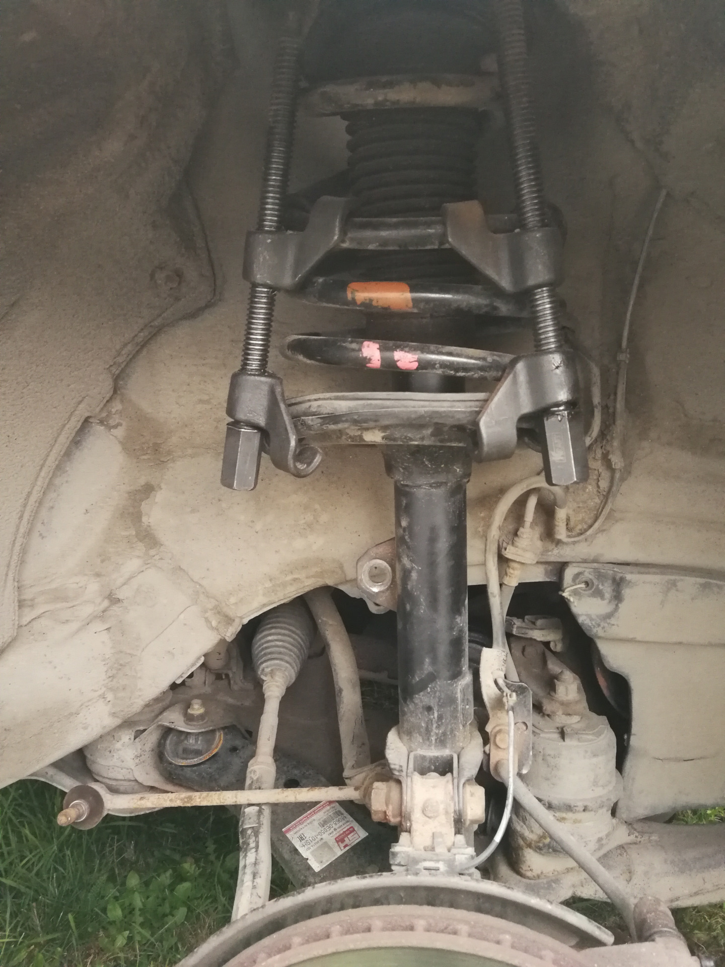 26# Заменил опорный подшипник — Lexus RX (3G), 2,7 л, 2010 года ...