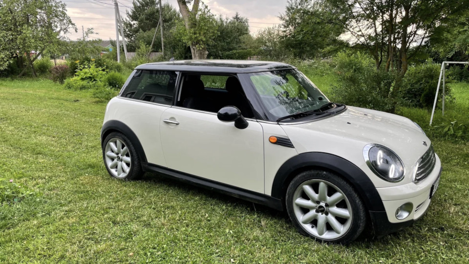 MINI Cooper Mk II 1.6 бензиновый 2008 | Пузотёрка на DRIVE2