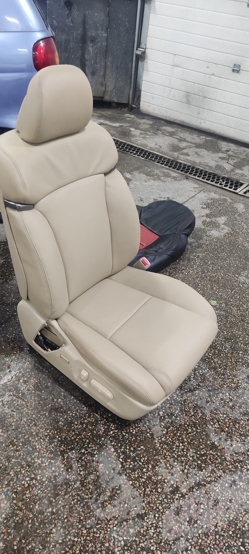 Перешив салона — Lexus GS (S190), 3 л, 2007 года | стайлинг | DRIVE2