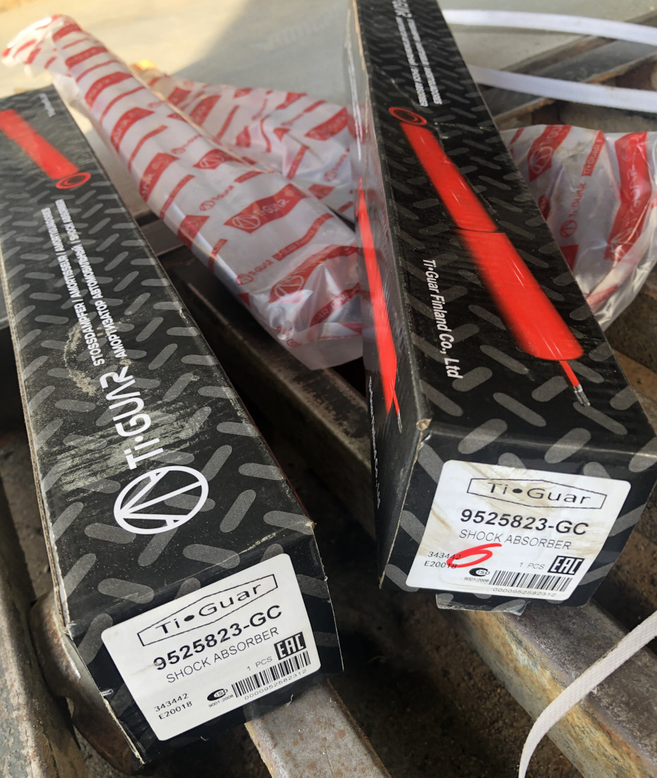 Квест по замене задних амортизаторов ) — Toyota Belta, 1,3 л, 2010 года ...