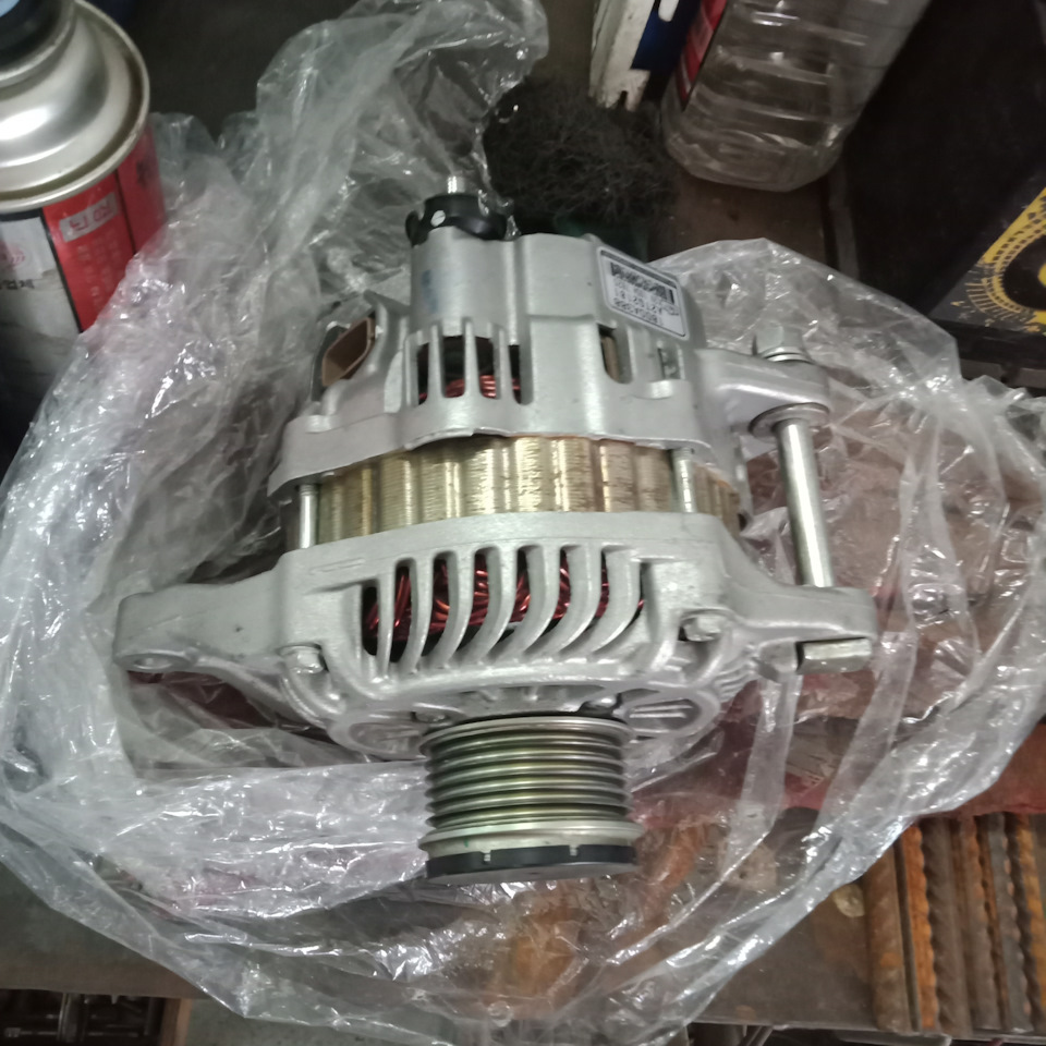 Генератор с обгонной муфтой — Mitsubishi Outlander (3G), 2,4 л, 2013 ...