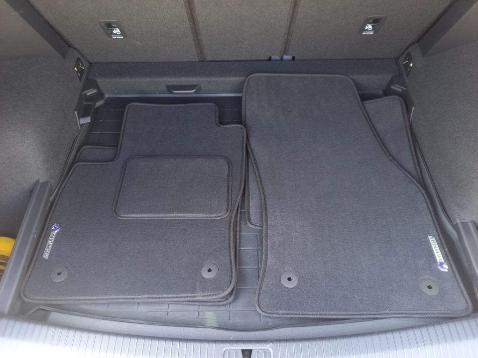 Ворсовые коврики в салон — Volkswagen Tiguan (2G), 1,4 л, 2021 года ...
