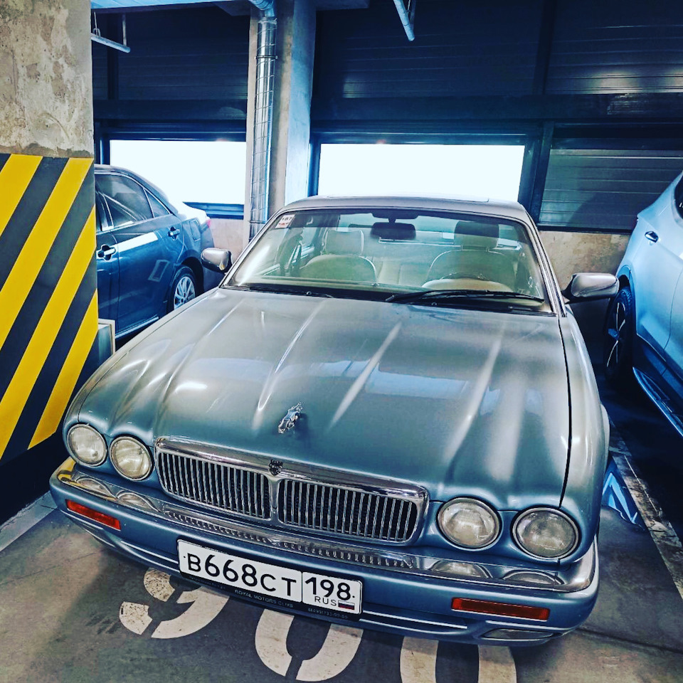 Parking — Jaguar XJ Mark 2, 4 л, 1997 года | фотография | DRIVE2