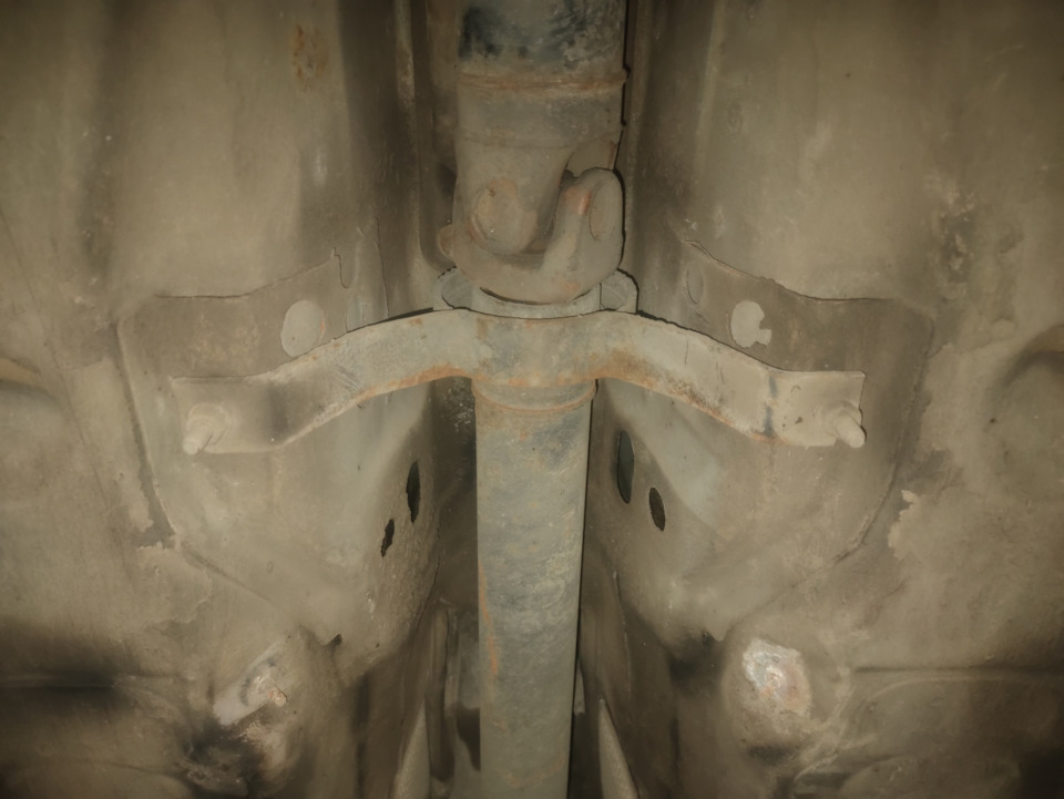 Help Кардан, видрация и гул! — Audi A6 (C5), 2,4 л, 2003 года | поломка ...