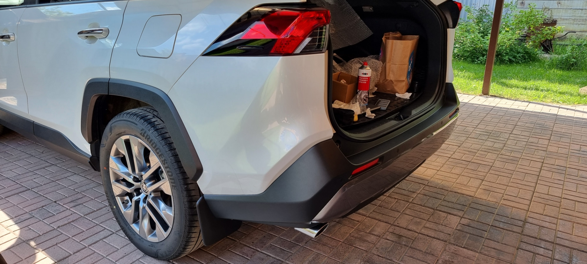 Замена поцарапанного бампера. — Toyota RAV4 (5G), 2,5 л, 2020 года ...