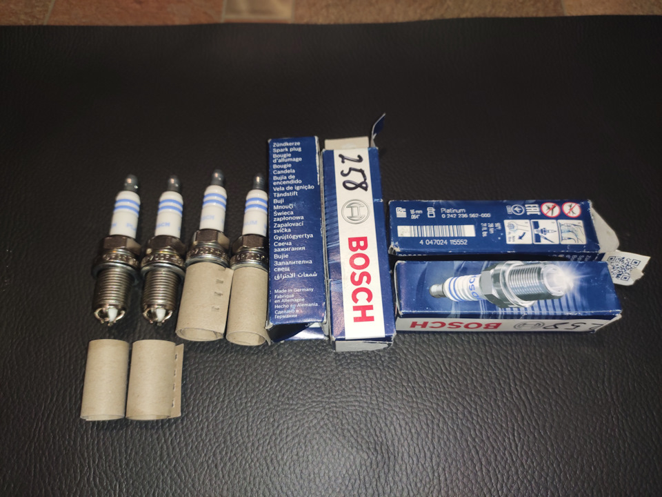 Свечи и колпачки катушек зажигания — BMW 3 series (E46), 2 л, 2002 года ...