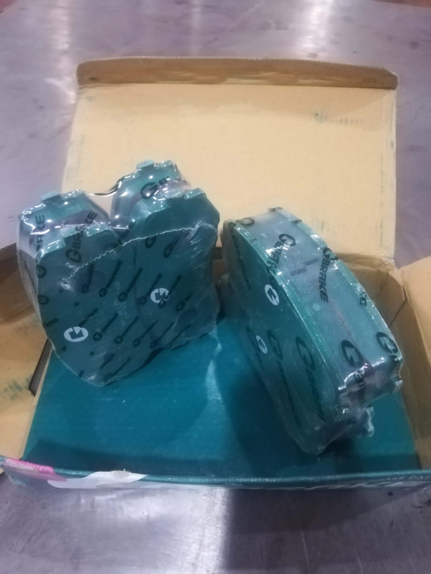 Колодки тормозные — Mitsubishi Fuso Canter 4м42 (7с15 ), 3 л, 2007 года ...