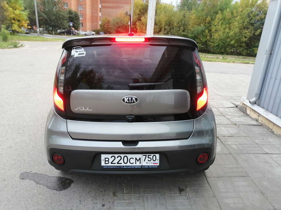Led доп.стоп сигнал — KIA Soul (2G), 1,6 л, 2018 года | электроника ...