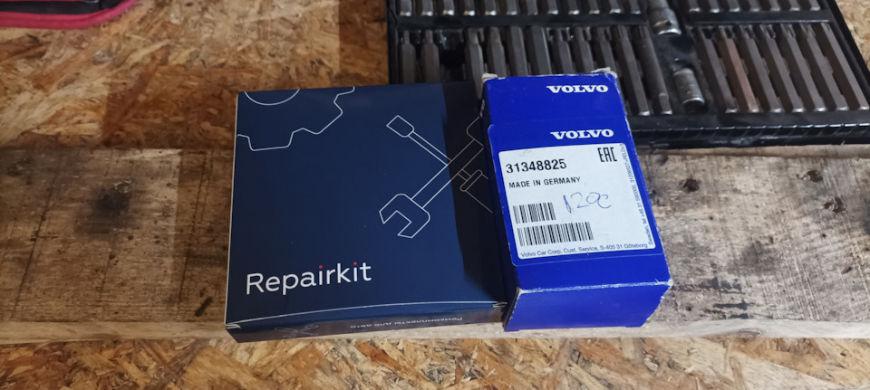 Начало ремонта webasto. Нужен совет — Volvo XC70 III, 2,4 л, 2008 года ...