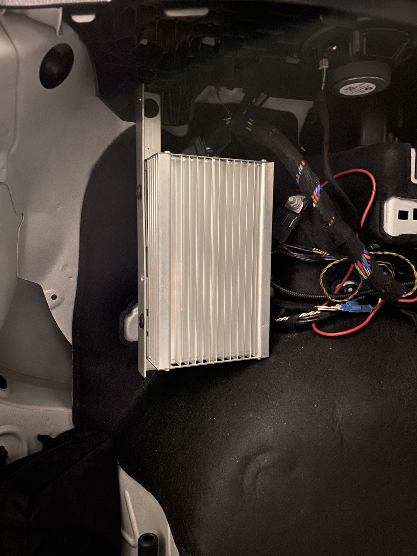 HI-FI в BMW F20lci — BMW 1 series (F20), 1,5 л, 2017 года | автозвук ...