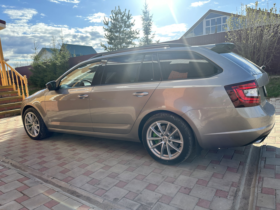 RS подвеска — Skoda Octavia Combi A7 Mk3, 1,8 л, 2014 года | стайлинг | DRIVE2