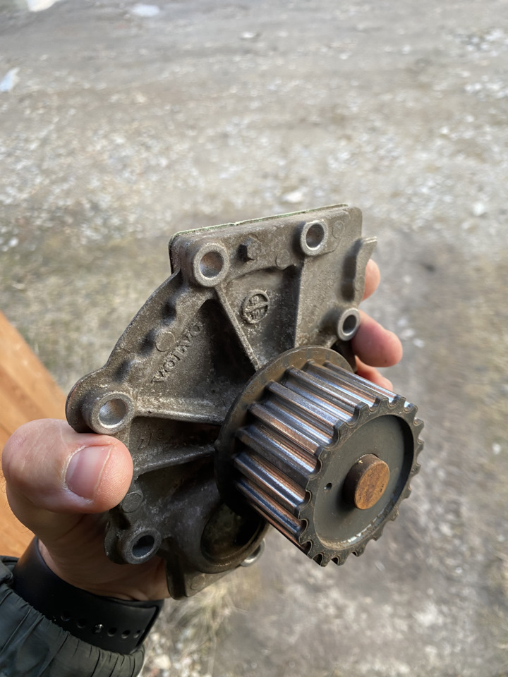 31293668 Водяной насос Volvo | Запчасти на DRIVE2