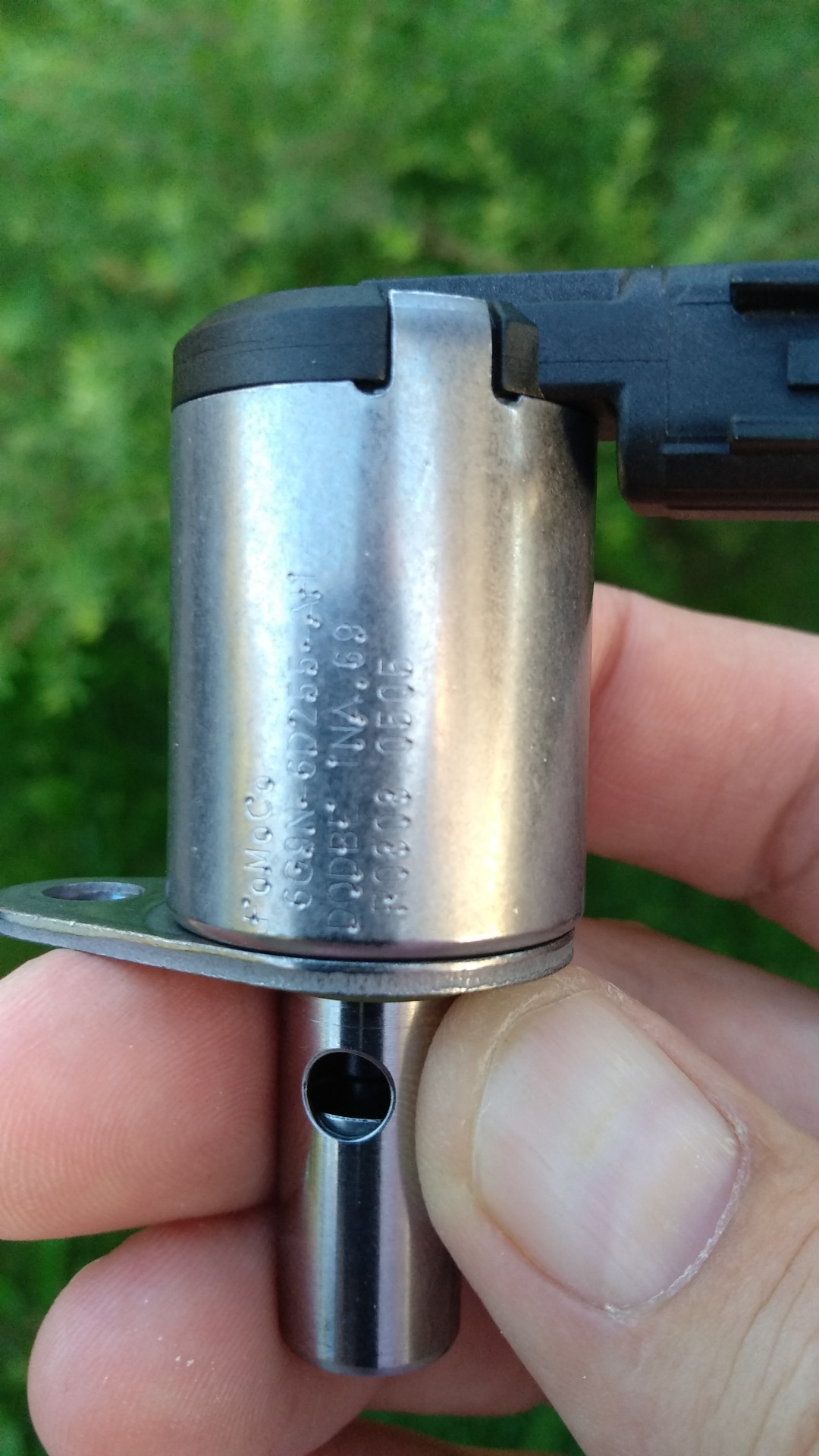 Вопрос к знатокам: сопливое дерьмишко перед установкой надо удалять ...