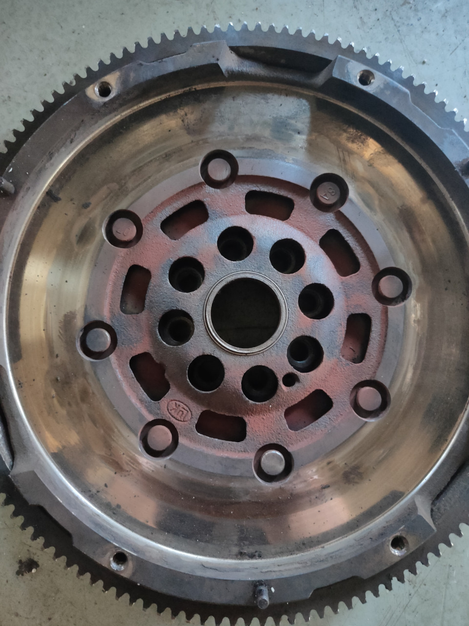 Замена сцепления, маховика МКПП — Volkswagen Passat B6, 1,8 л, 2008 ...