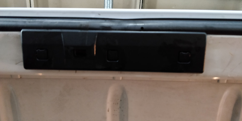 Установка пластика в кузов — Mercedes-Benz Sprinter (1G), 2,1 л, 2004 ...