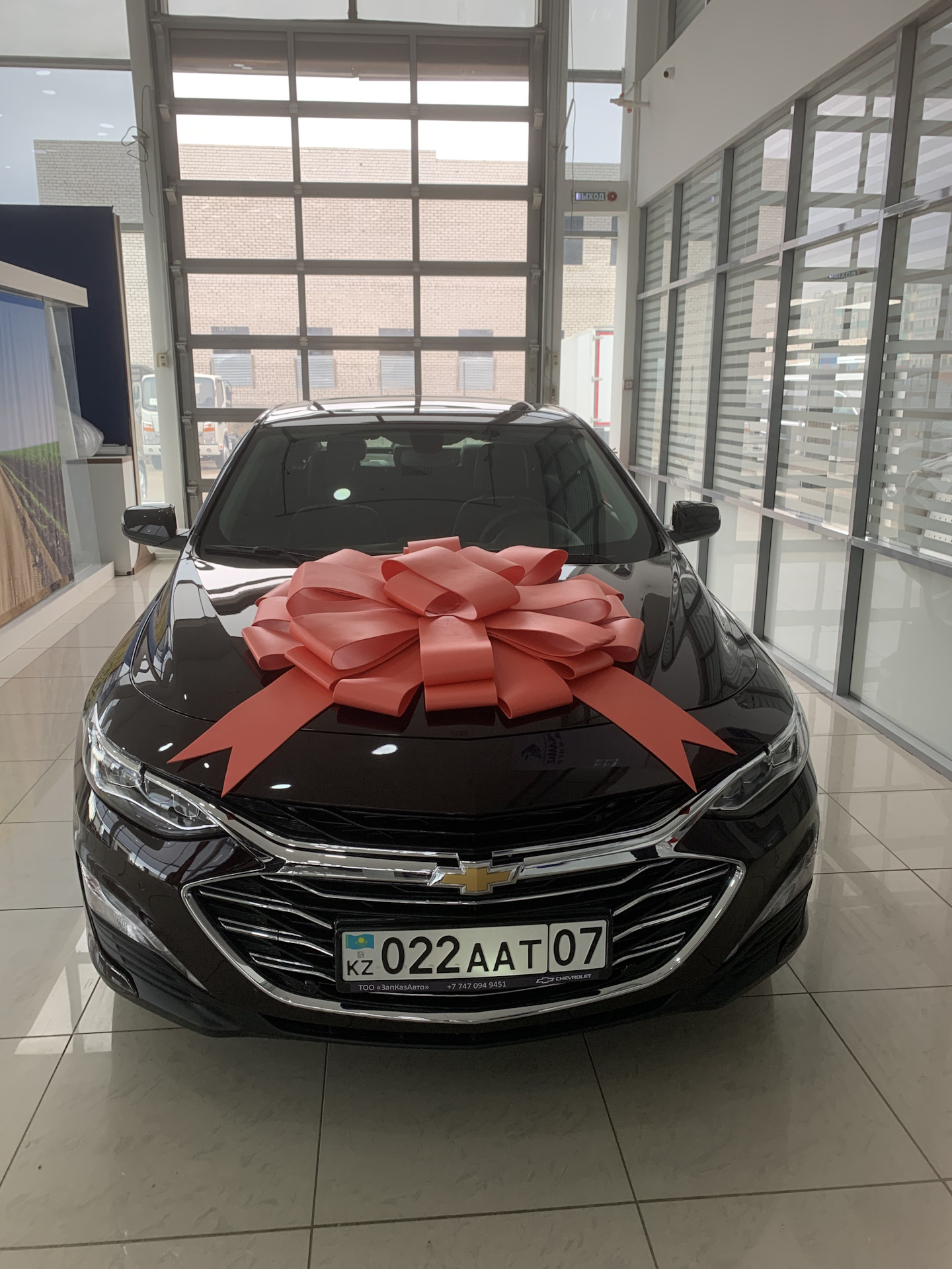 Малибу 2 года! И подарочек для нее. — Chevrolet Malibu (9G), 2 л, 2021 ...