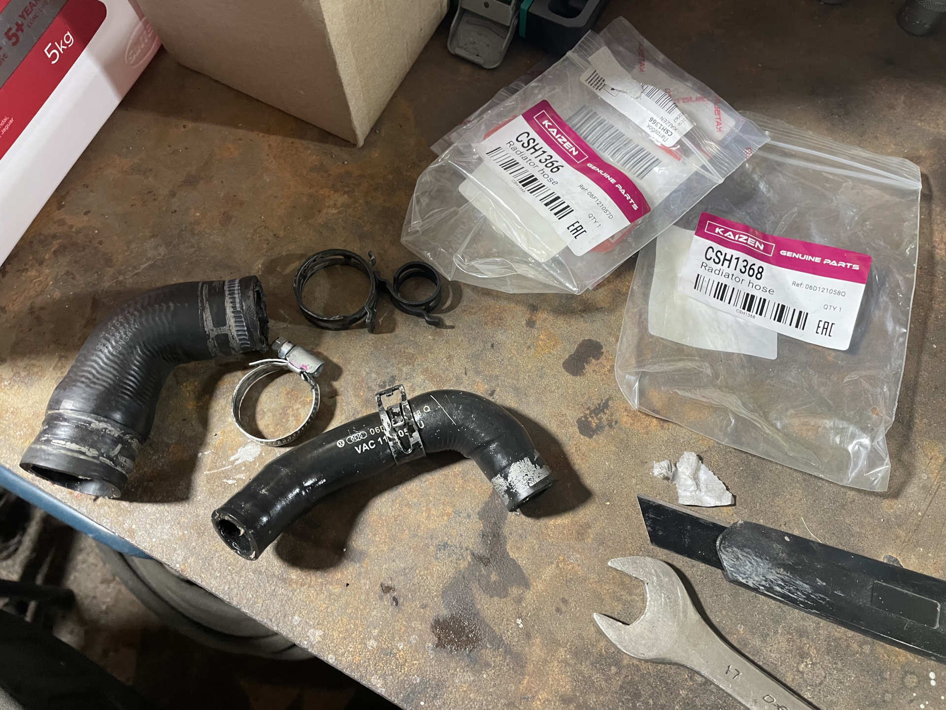 Антифризные патрубки — Audi A6 (C6), 2 л, 2009 года | своими руками ...