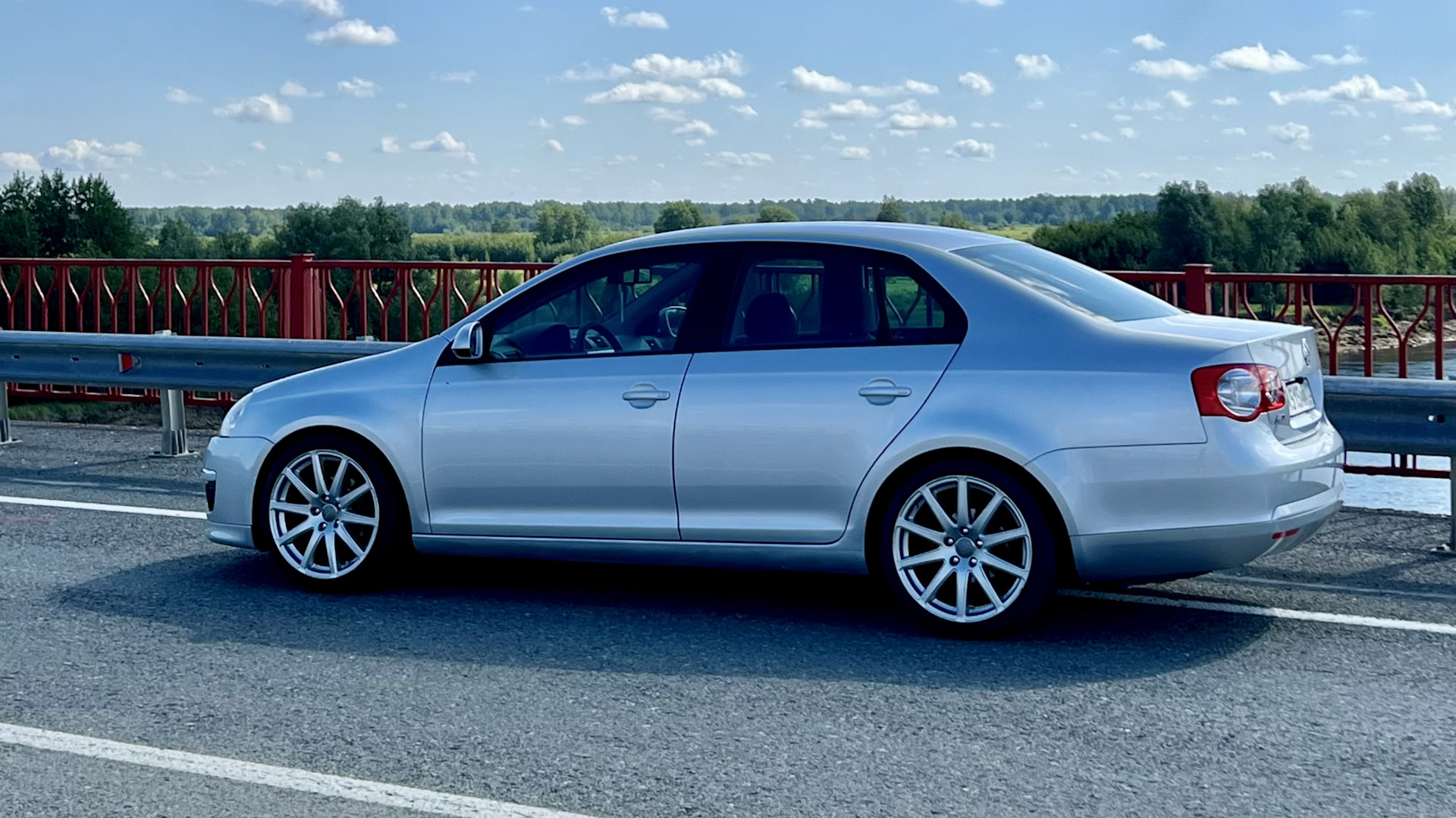 Volkswagen Jetta V 1.6 бензиновый 2008 | ⬛️ Vdub на DRIVE2