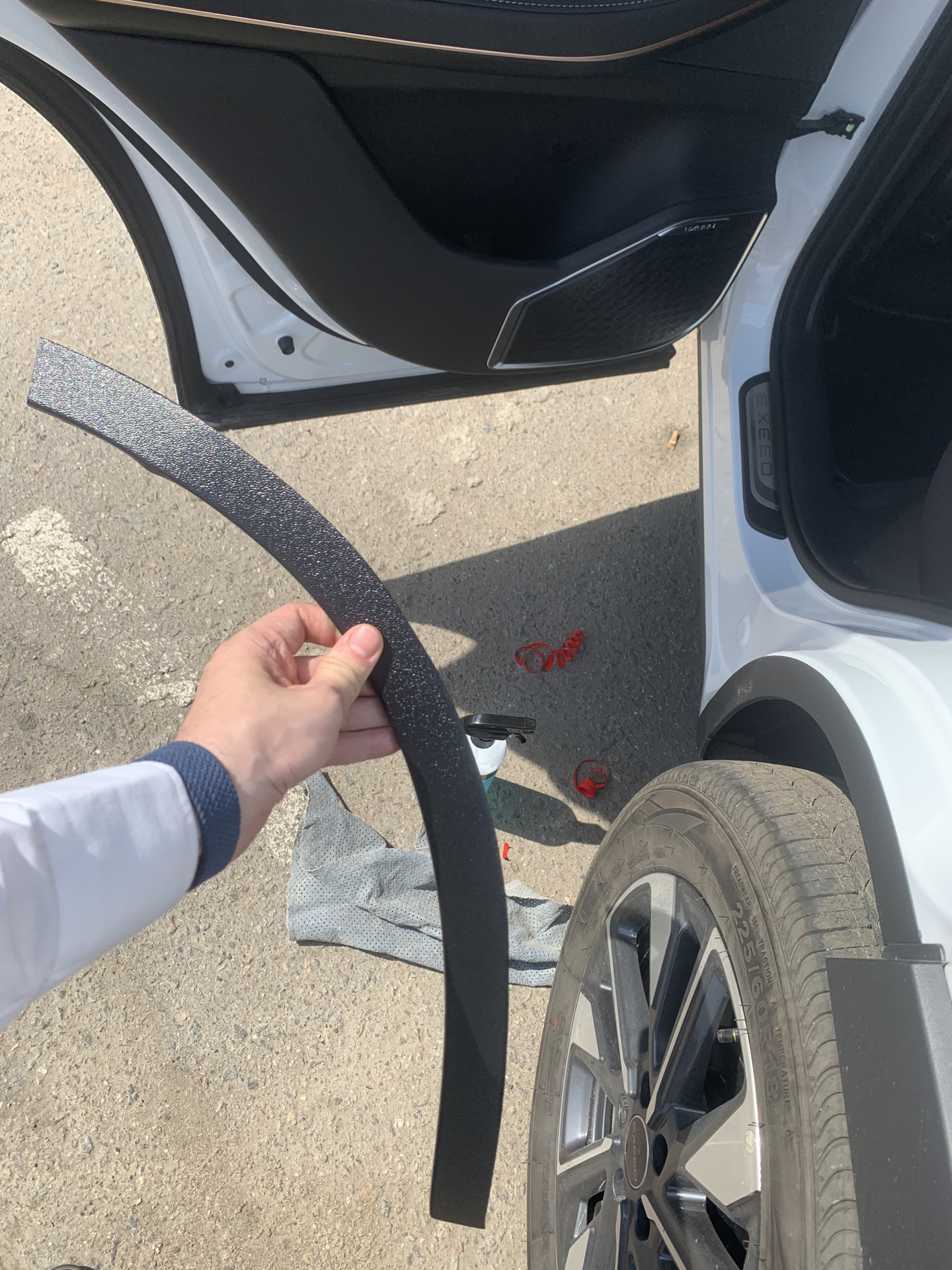 Накладки на задние арки — Exeed LX, 1,5 л, 2023 года | кузовной ремонт ...