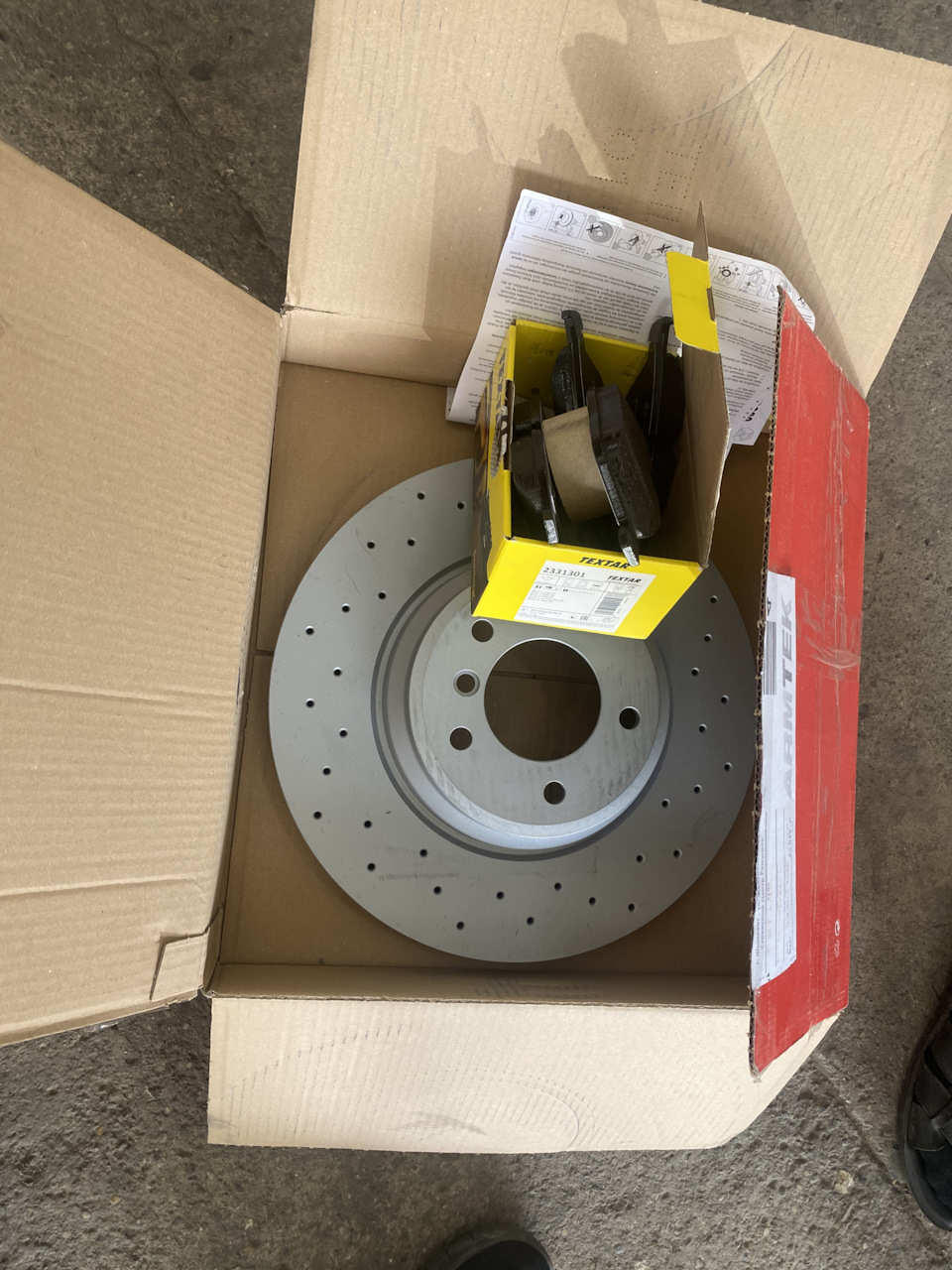 Замена тормозных дисков в круг!😎 — BMW 3 series Convertible (E93), 3 л ...