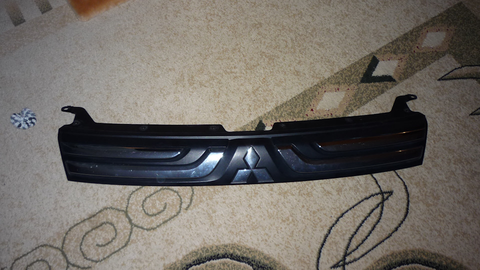 7450A743 Решетка радиатора Mitsubishi | Запчасти на DRIVE2