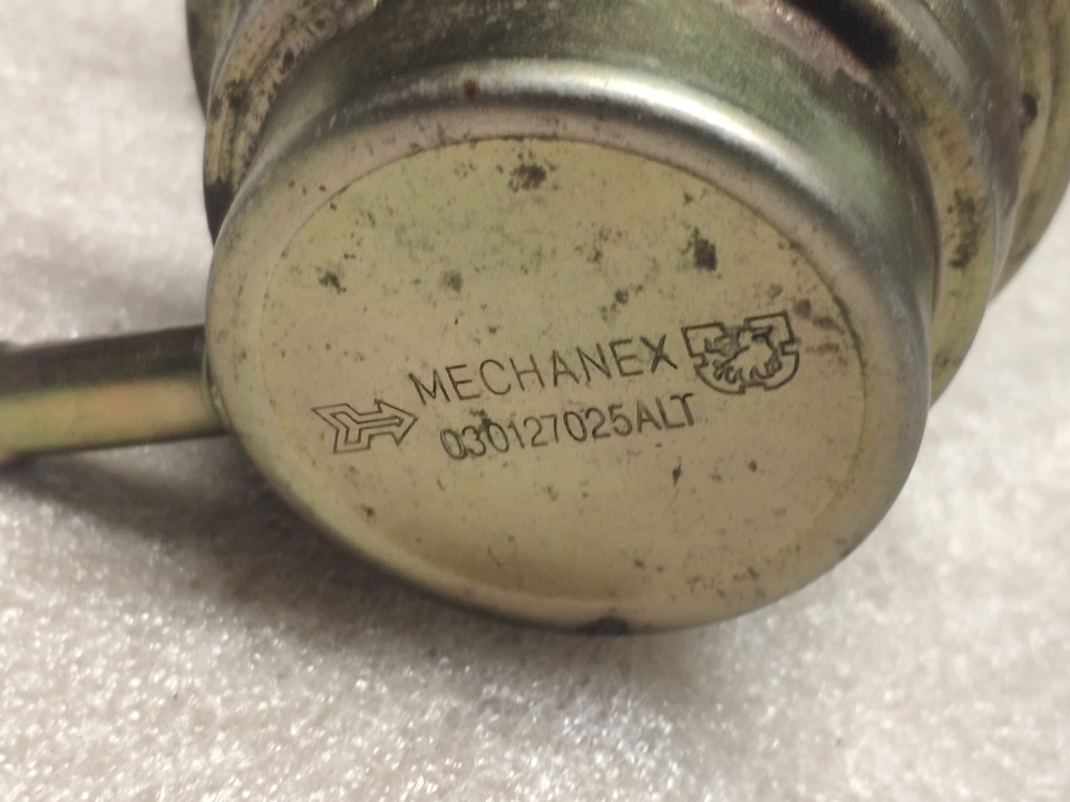 030127025 Топливный насос VAG | Запчасти на DRIVE2