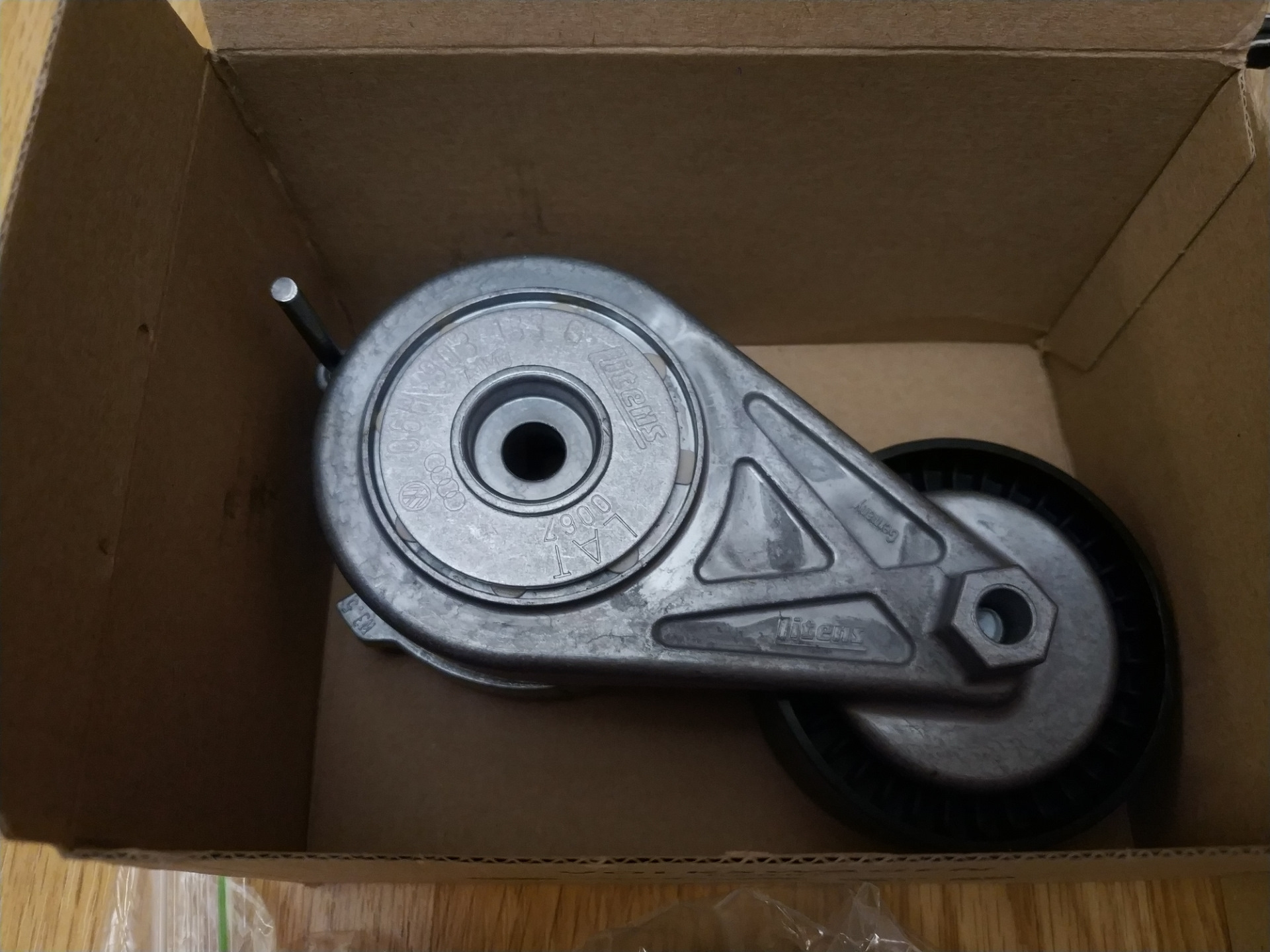 Ролик обводной, натяжной, ремень приводной + локальный ремонт передней ...