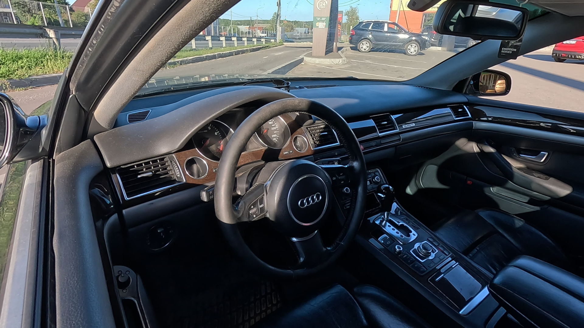 Поездка в деревню после замены пневмы, отмыл авто за год, умер G65 ...