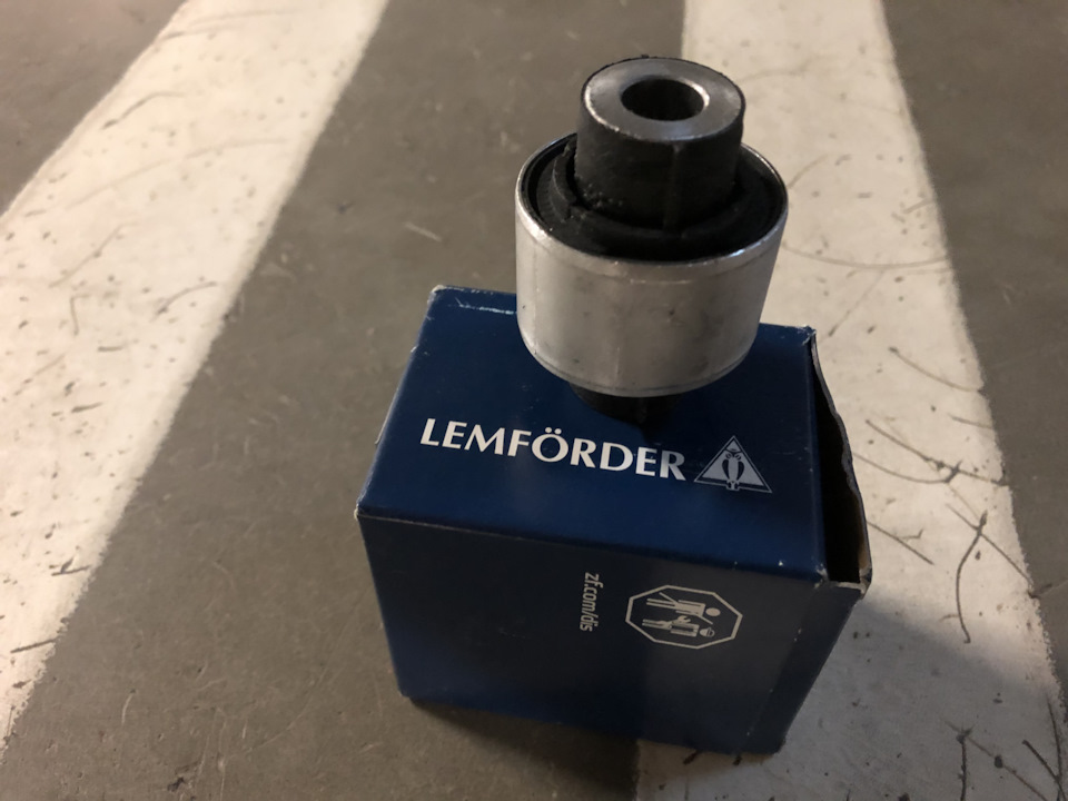 WHT000228 БОЛТ С ЭКСЦЕНТРИКОМ РЕМКОМПЛЕКТ. VAG | Запчасти на DRIVE2