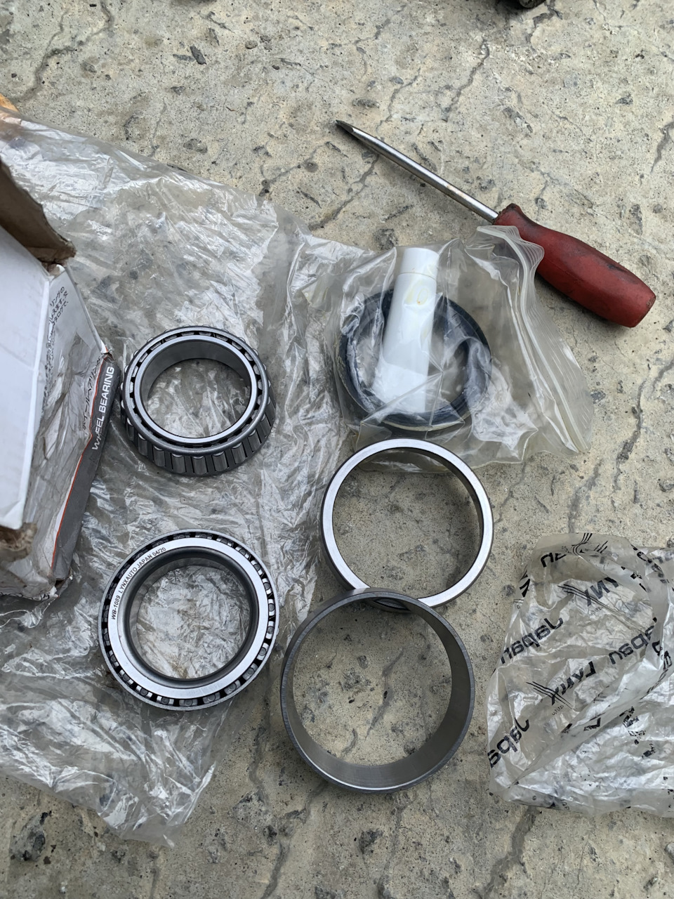 Привода, ступичные, амортизаторы, опоры, наконечники и тяги ...