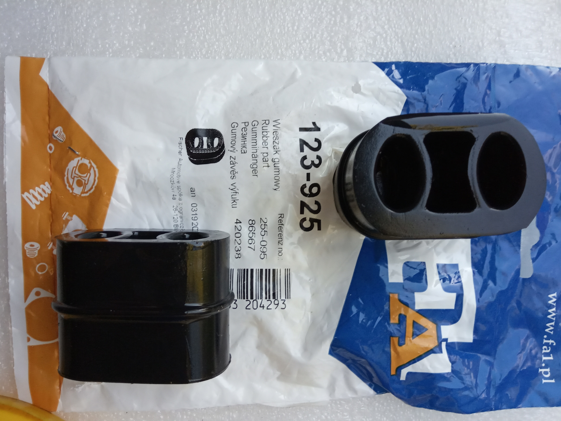 Резинки выхлопной трубы. — Chevrolet Cruze (1G), 1,6 л, 2013 года ...