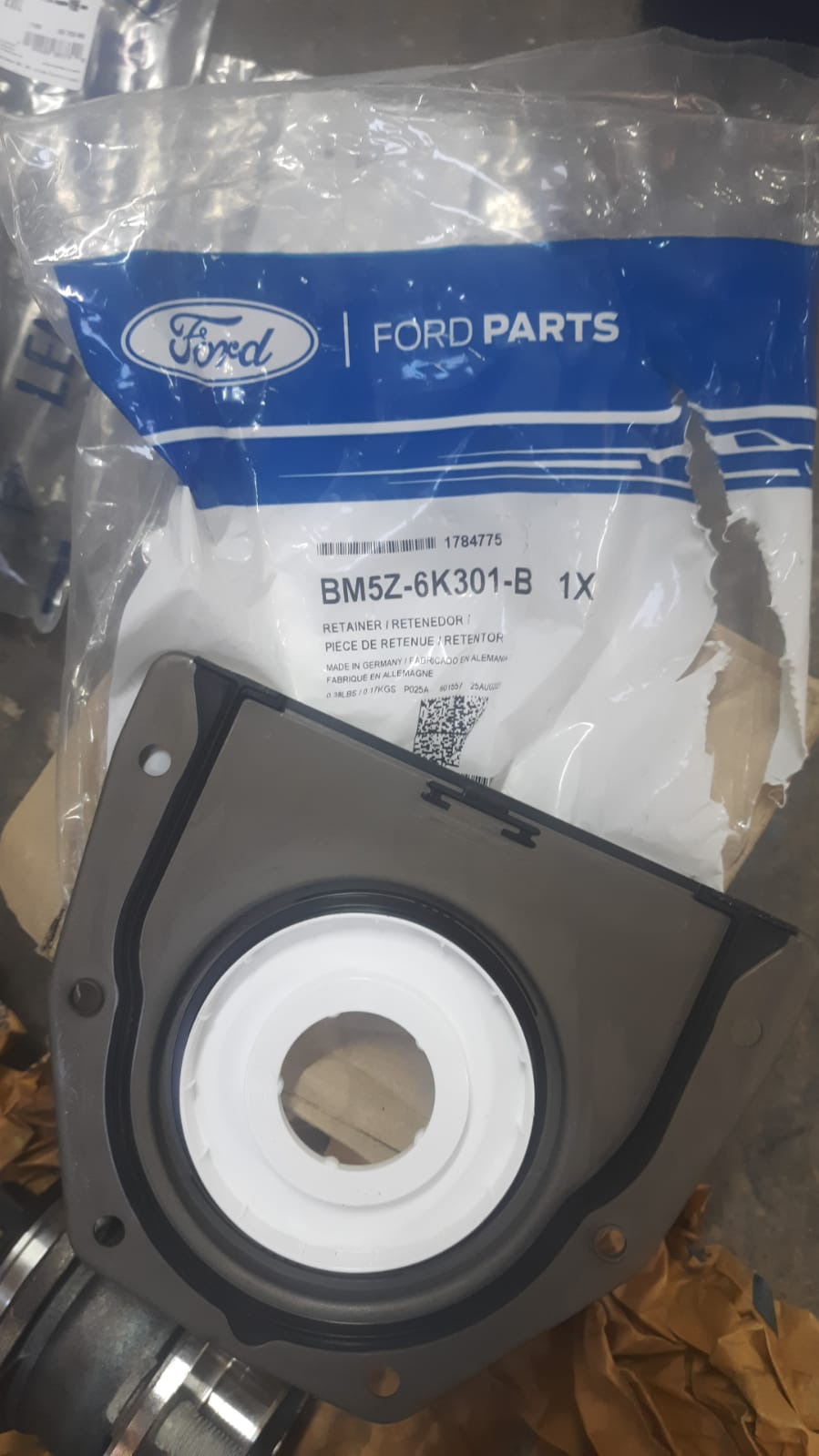 Замена: сальника АКПП, ДВС, задней ступицы, верней опоры АКПП — Ford ...