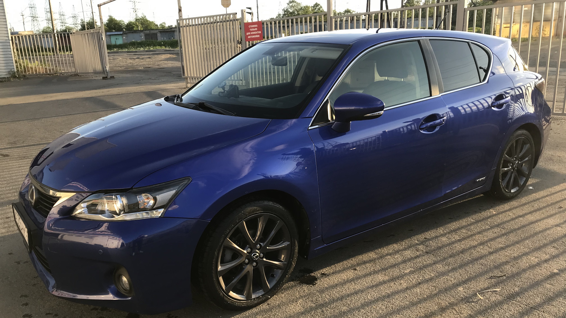 Диски Lexus R17 + Новая резина — Lexus CT 200h, 1,8 л, 2011 года | колёсные диски | DRIVE2