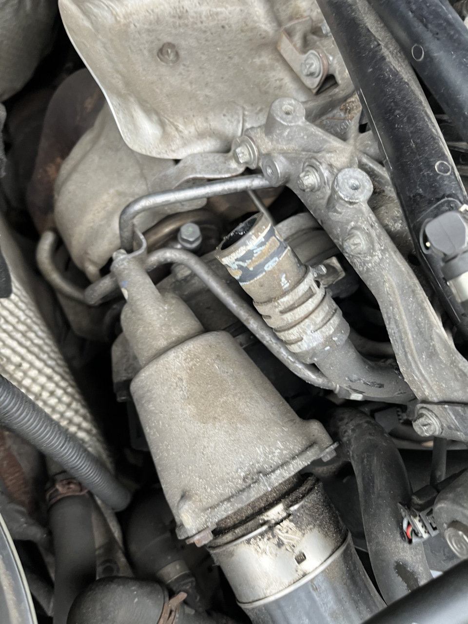 Замена масла в ГУРе — Mercedes-Benz E-Class (W212), 1,8 л, 2012 года ...