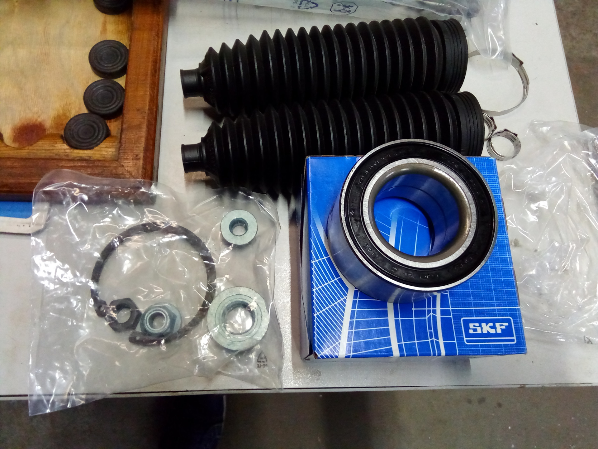 Замена переднего ступичного подшипника и рулевых тяг. — Skoda Octavia ...