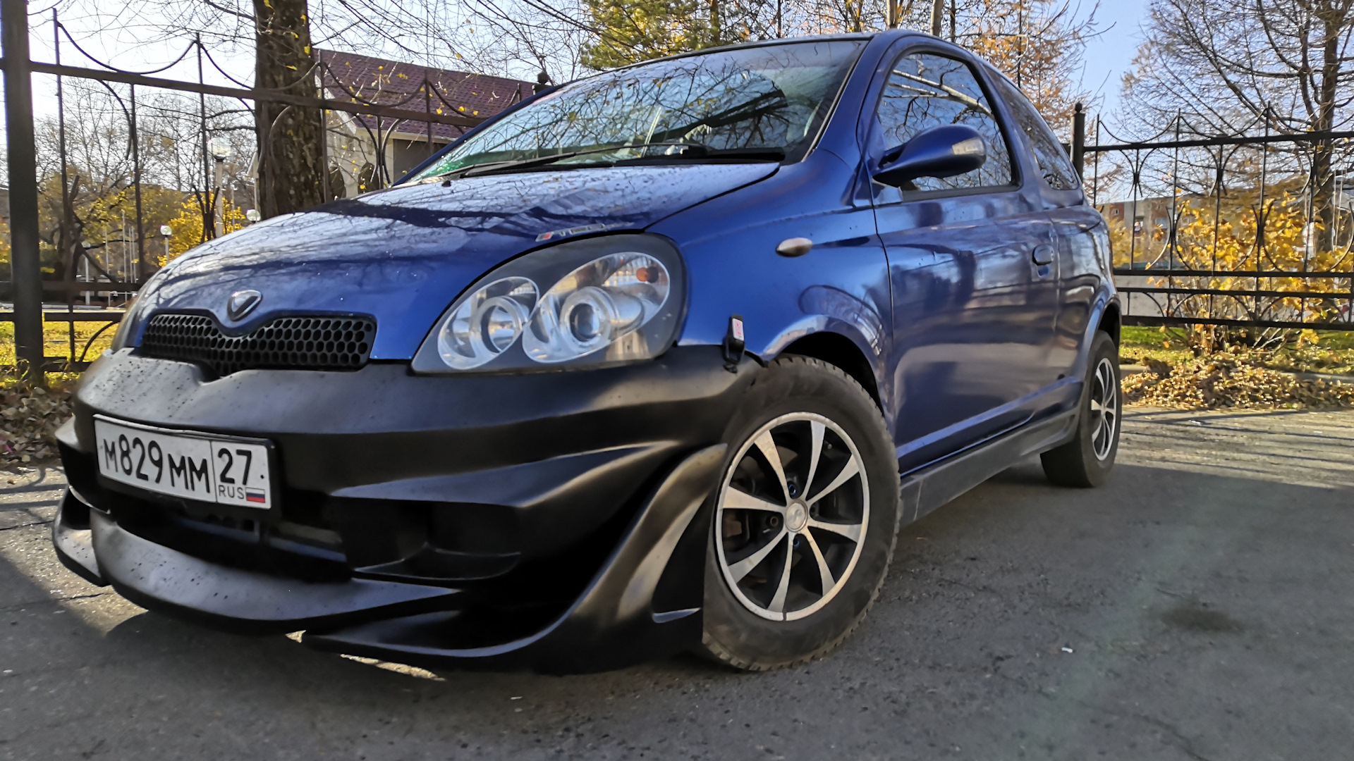 Toyota Vitz (10) 1.0 бензиновый 2002 | 1.0 МККП TRD MSB на DRIVE2