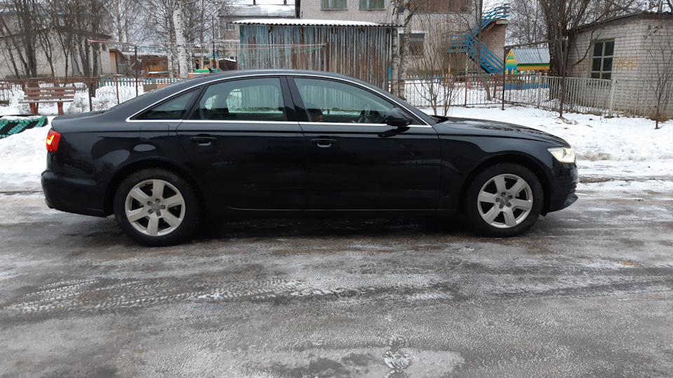 Проблема с лючком бензобака — Audi A6 (C7), 2 л, 2013 года | своими ...