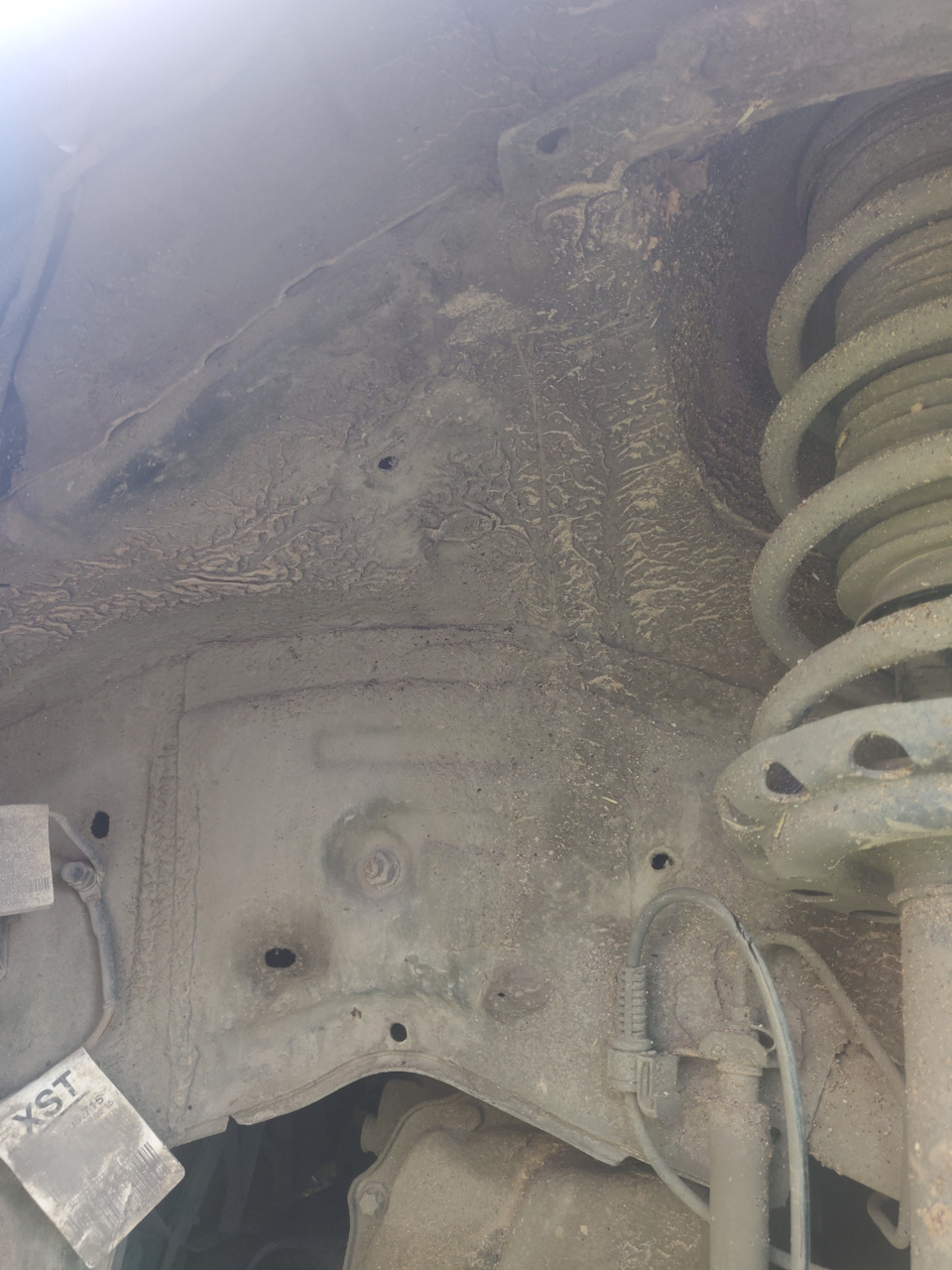 Шумоизоляция передних арок — Opel Astra H GTC, 1,6 л, 2007 года ...