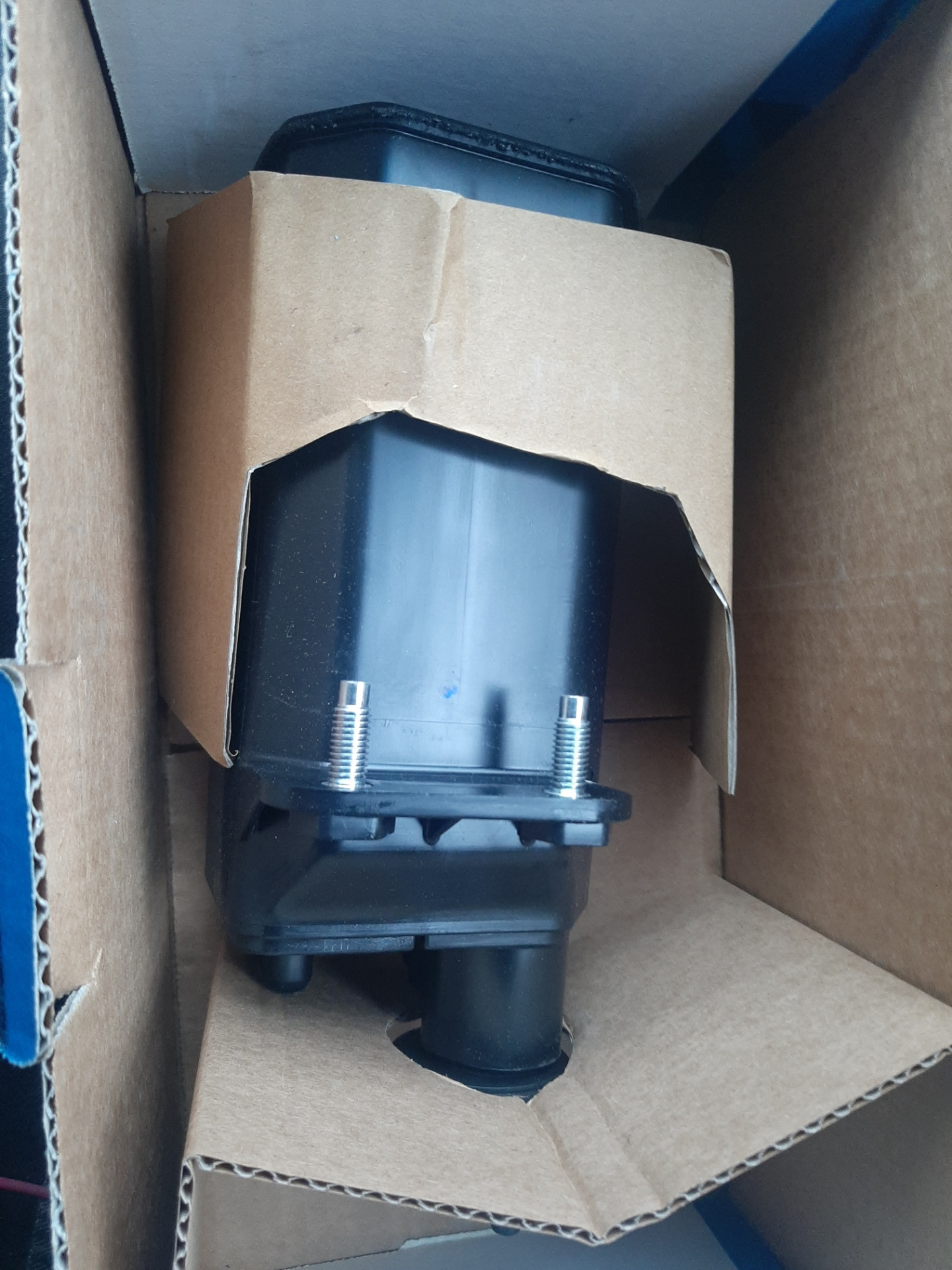 Адсорбер и замена свечей! — Renault Logan (1G), 1,6 л, 2011 года ...