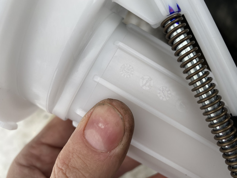 Топливный фильтр — BMW 5 series (E60), 3 л, 2003 года | расходники | DRIVE2