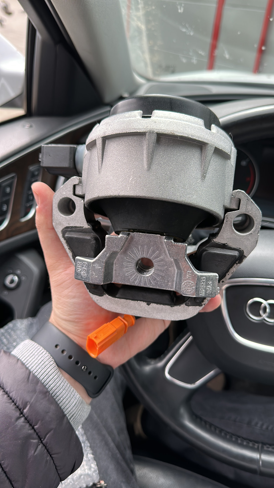 Немецкий автопром не дает скучать😁 — Audi A6 (C7), 2 л, 2013 года ...