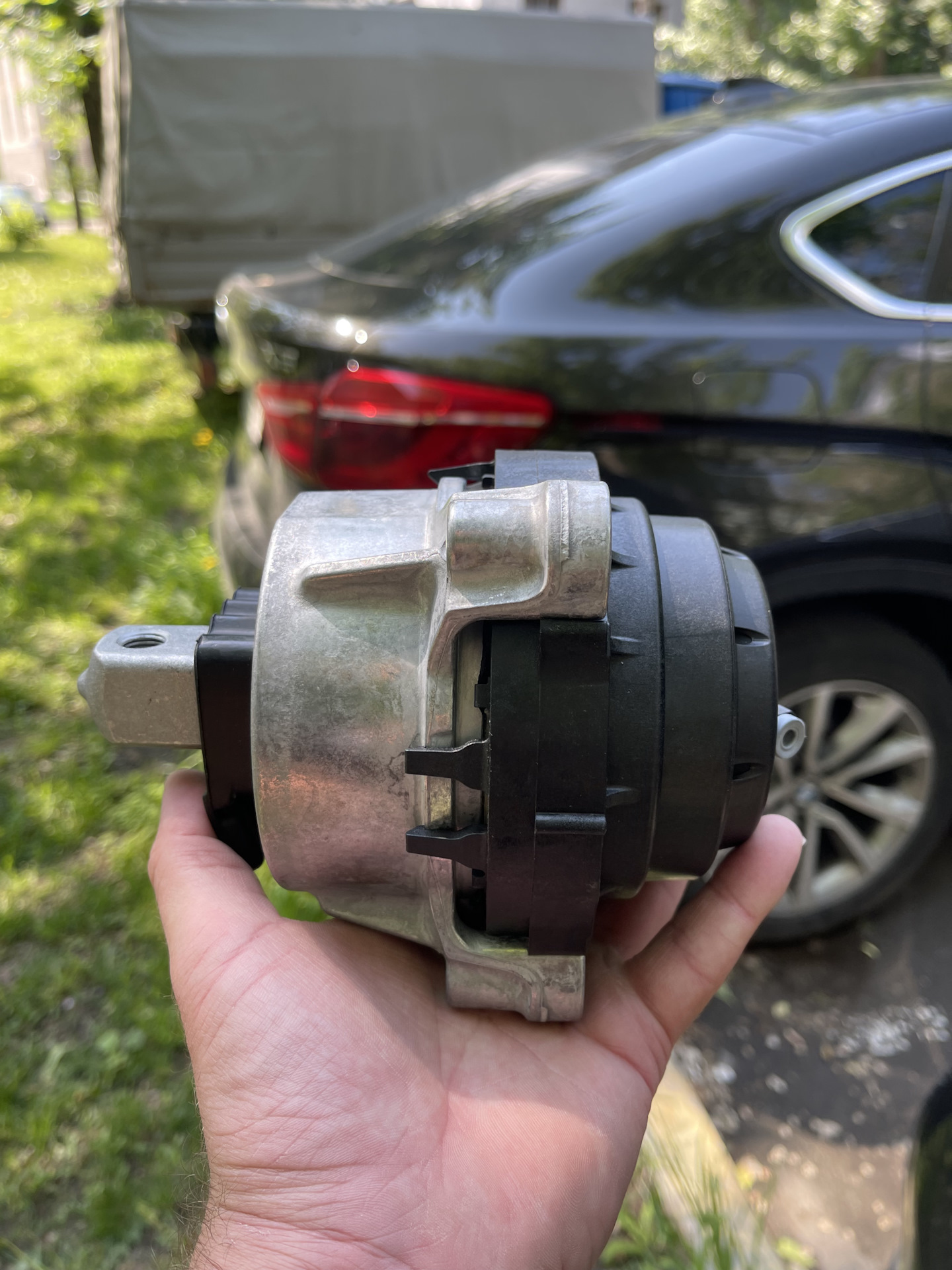 Опоры двс — BMW 5 series (G30), 2 л, 2018 года | запчасти | DRIVE2