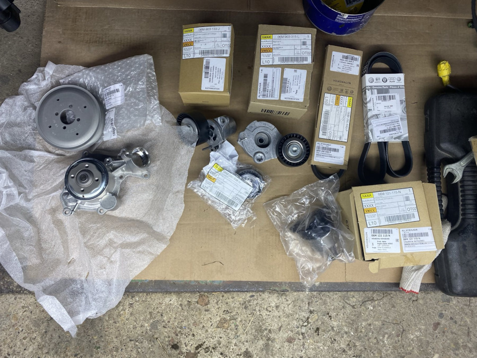 Помпа, термостат, ролики, ремни — Audi RS5 (2G), 2,9 л, 2018 года ...