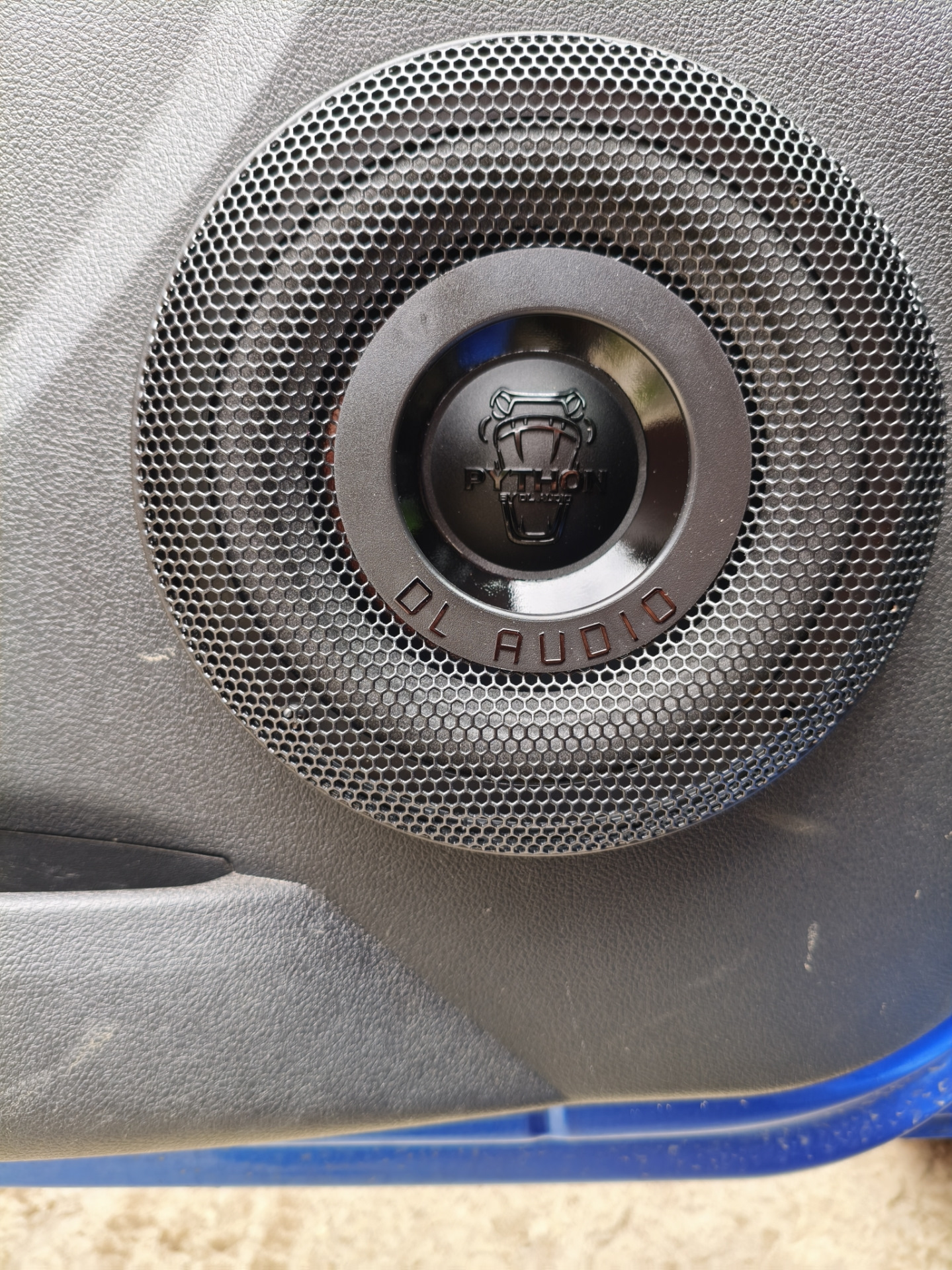 Замена динамиков в передних дверях DL Audio Python 165 comp — Lada Granta (2G) FL, 1,6 л, 2019 ...